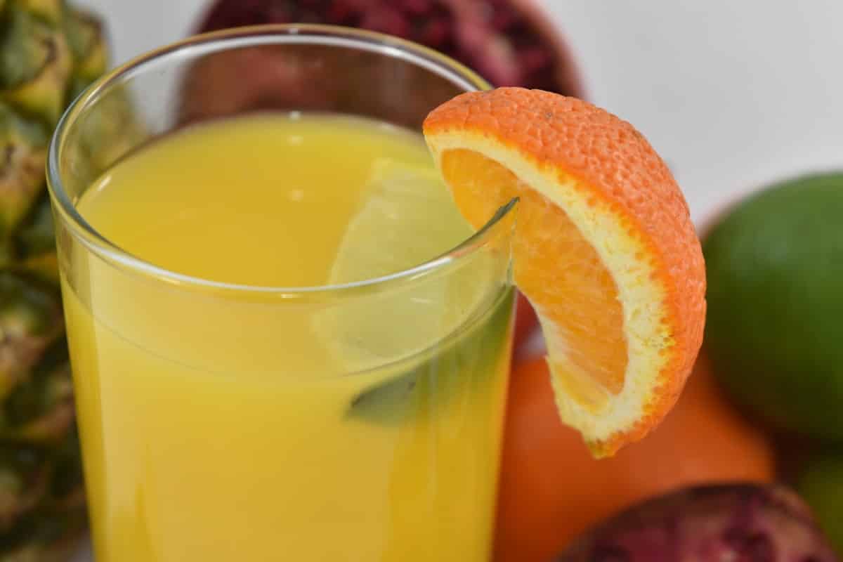 25 Simple Fruity Alcoholic Drinks